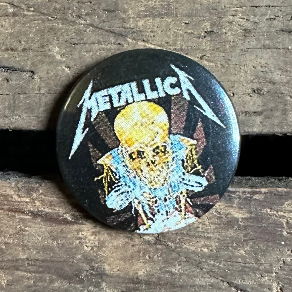 Vintage Metallica Skull Pinback Button with Pushead art – RAD Shirts ...